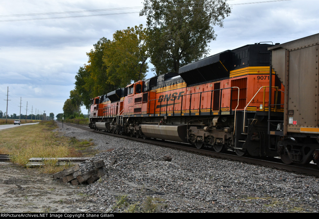 BNSF 9071 Roster shot.